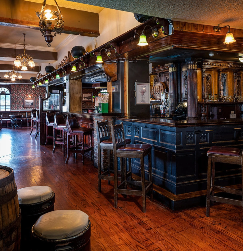 Timbertoes Bar | Pubs In Waterford | Pub Grub Waterford | Treacys Hotel
